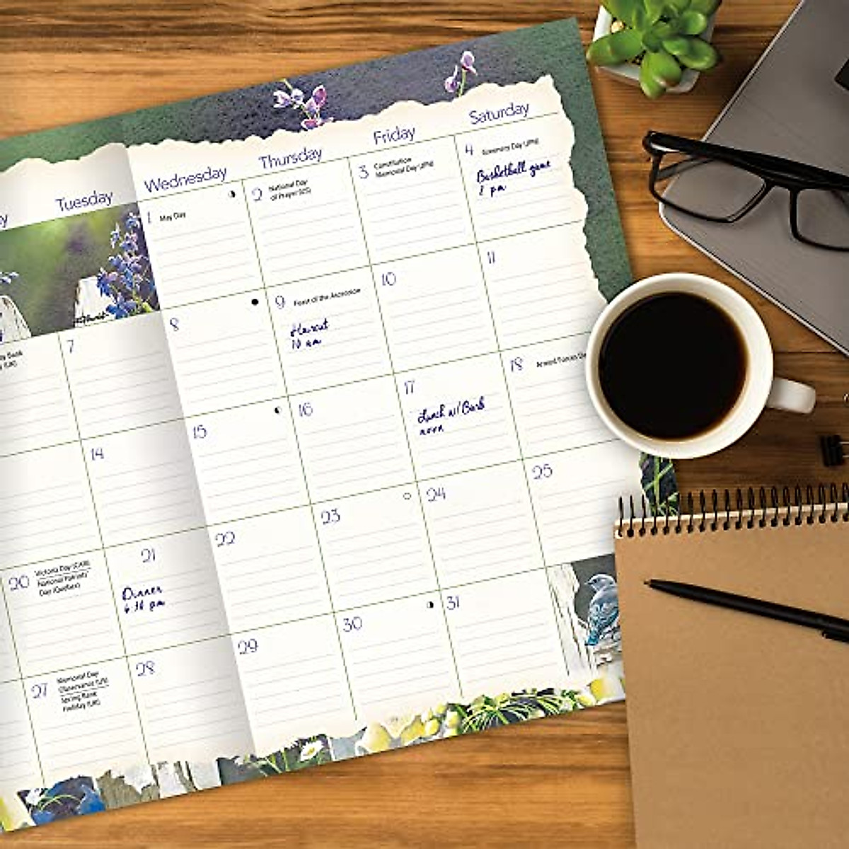 LANG Songbirds™ 2024 Monthly Planner (24991012120)