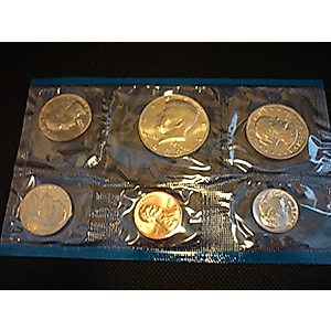 1980 P & D United States US Mint Set