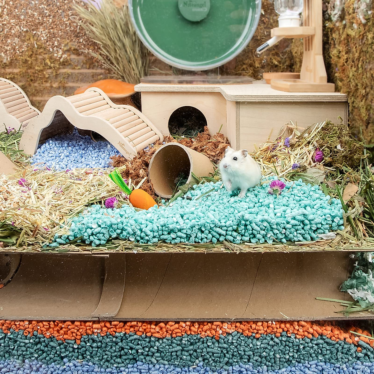 Niteangel Hamster Paper Pellets Bedding 1.8LB / 850g Small Aninam Bedding for Syrian Dwarf Hamsters Gerbils Mice Mouse Lemming Degus or Other Small-Sized Pets (Pink)