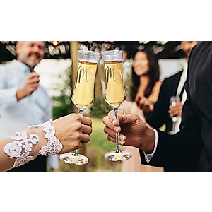 ROXBURGH Wedding Champagne Flutes and Cake knife Server Set, Mr and Mrs Champagne Flutes Glasses for Bride and Groom Cake Cutting set for Wedding Engagement Gifts