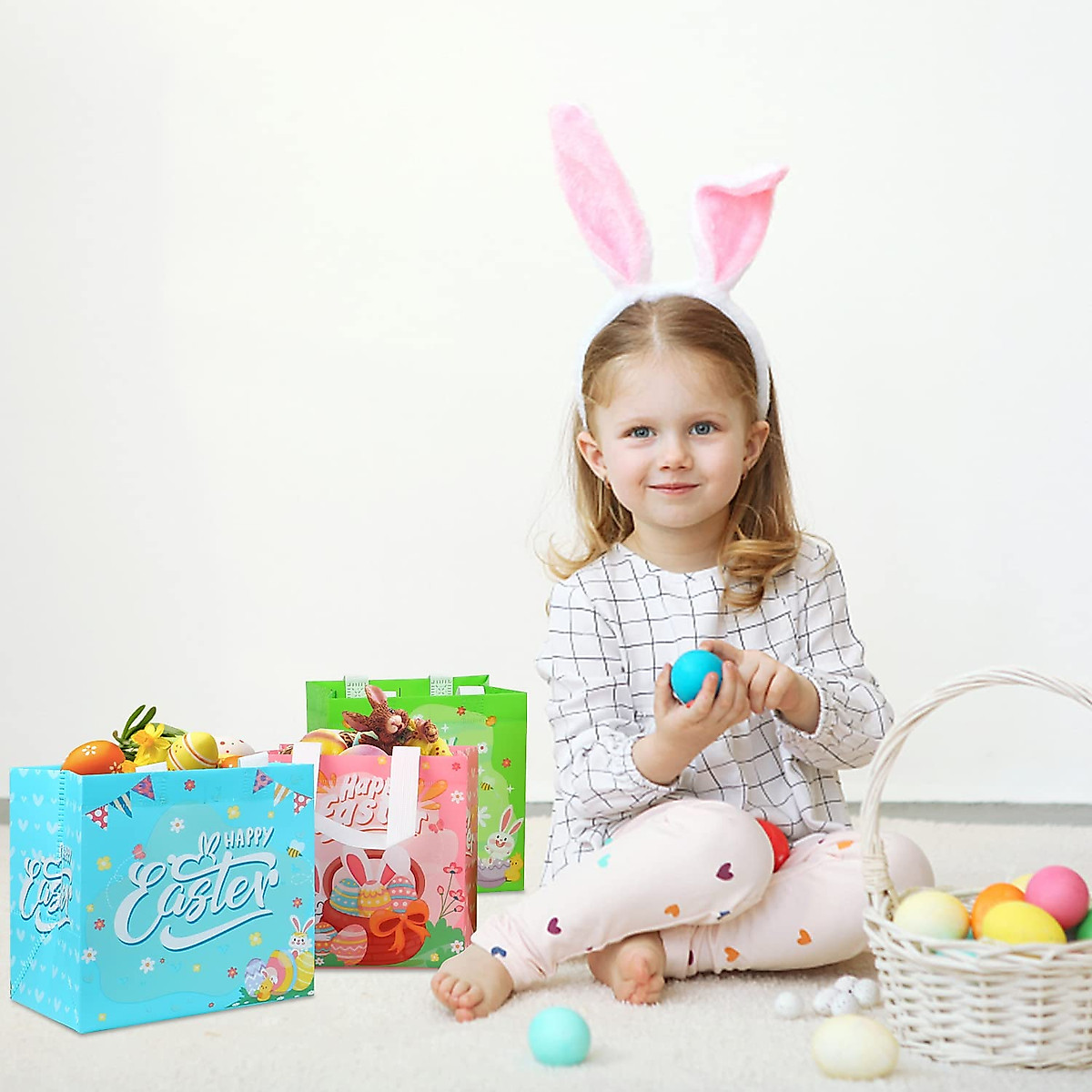 CCINEE 12Pcs Easter Gift Bags with Handle，Reusable Easter Tote Bags Non-Woven Bunny Treat Goodie Bag Easter Egg Hunt Bags for Easter Party Supply，7.9"×7.9"×5.9"