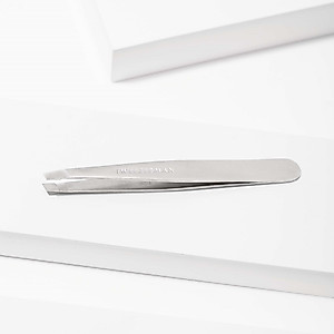 Tweezerman Stainless Steel Slant Tweezer - Eyebrow Tweezers for Women and Men (Classic Stainless)
