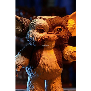 Gremlins - 7" Scale Action Figure - Ultimate Gizmo - NECA