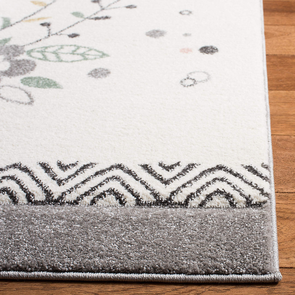 SAFAVIEH Carousel Kids Collection Runner Rug - 2'3" x 6', Ivory & Pink, Non-Shedding & Easy Care, Ideal for High Traffic Areas for Boys & Girls in Playroom, Nursery, Bedroom (CRK187A)