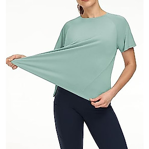 THE GYM PEOPLE Women's Short Sleeve Workout Shirts Breathable Yoga T-Shirts with Side Slits Athletic Tee Tops Light Green