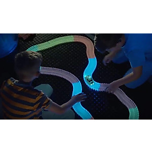 Mindscope Twister Tracks Neon Glow in The Dark 221 Piece (11 feet) of Flexible Assembly Track Emergency Series