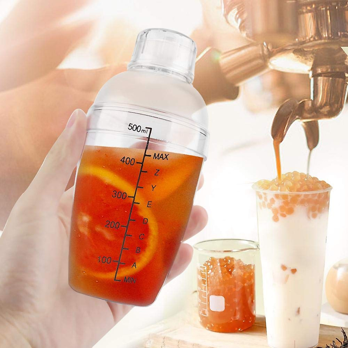 Plastic Cocktail Shaker, Drink Mixer Hand Shaker Cup with Scales, Anti-leaka Transparent PC Milk Tea Cocktail Drink Shaker Bar Tool (500ML)