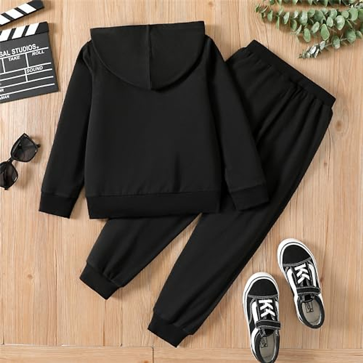 PATPAT Boy's Long Sleeve Luminous Tracksuit Set Pullover Hoodie Jogging Pants Set 2 Pieces Sweatshirt Elastic Sweatpants Black 6-7 Years