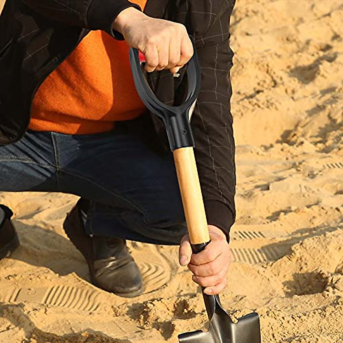 Plastic Spade Handle Shovel D Grip Handle, 32mm Inner Diameter Spade Snow Shovel Handle, Spade Snow Scoop Digging Raking Tools Hand Protect Garden Accessorie for Snow Shovel Digging Raking Tool (Red)