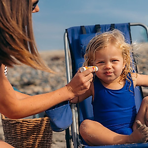 Badger Kids Sunscreen Stick SPF 35 with Mineral Zinc Oxide, Travel Size Sunscreen Stick for Kids, 97% Organic Ingredients, Reef Friendly, Broad Spectrum, Water Resistant, .65 oz