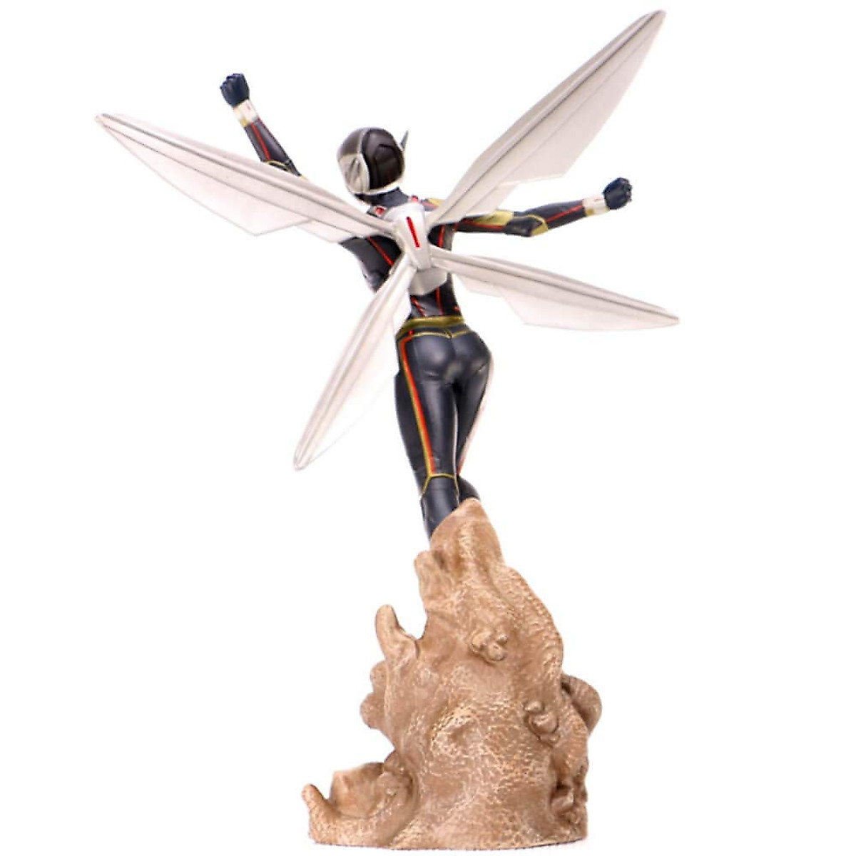 DIAMOND SELECT TOYS Marvel Gallery: Ant-Man & The Wasp: PVC Diorama Figure, 9"