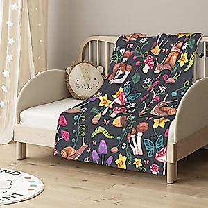 LAKIMCT Snail Mushroom Blanket for Couch Bed Throw Blanket, Aesthetic Decorative Blanket for Travel Camping Comfy Blanket, Full Size Blanket, 30x40 inch