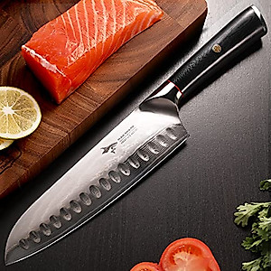 MAD SHARK Ultra Sharp Chef Knife, Professional 8 Inch Damascus Santoku Knife, Made of Super Damascus Stainless Steel, Non-stick Blade Kitchen Knife with Ergonomic Handle, Finger Guard & Gift Box