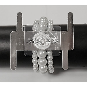 Bubble Pearl Beaded Corsage Wristlet in Sugar White