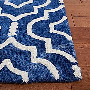 SAFAVIEH Dip Dye Collection 2' x 3' Navy/Ivory DDY538N Handmade Moroccan Watercolor Premium Wool Accent Rug