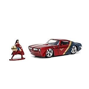 Jada Toys Wonder Woman 1:32 1972 Pontiac Firebird Die-cast Car w/ 1.65" Wonder Woman Figure