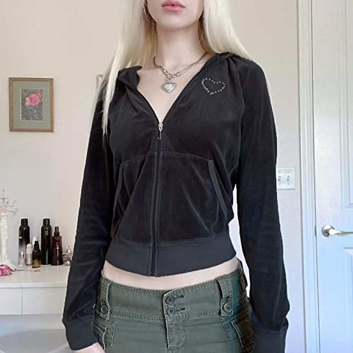 Faretumiya Women Zip Up Long Sleeve Crop Hooded Tops Ribbed Knit Cropped Hoodie Jacket Y2k Cute Sweater Pullover(Heart Black,S)