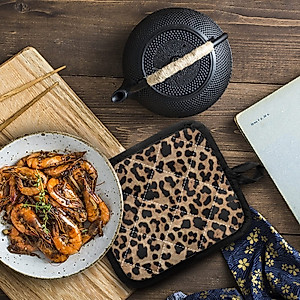 Jiueut 4 Pcs Brown Leopard Print Oven Mitts and Pot Holders Set,Heat Resistant Non-Slip Cheetah Kitchen Glove and Potholder for Cooking,Baking,Grilling