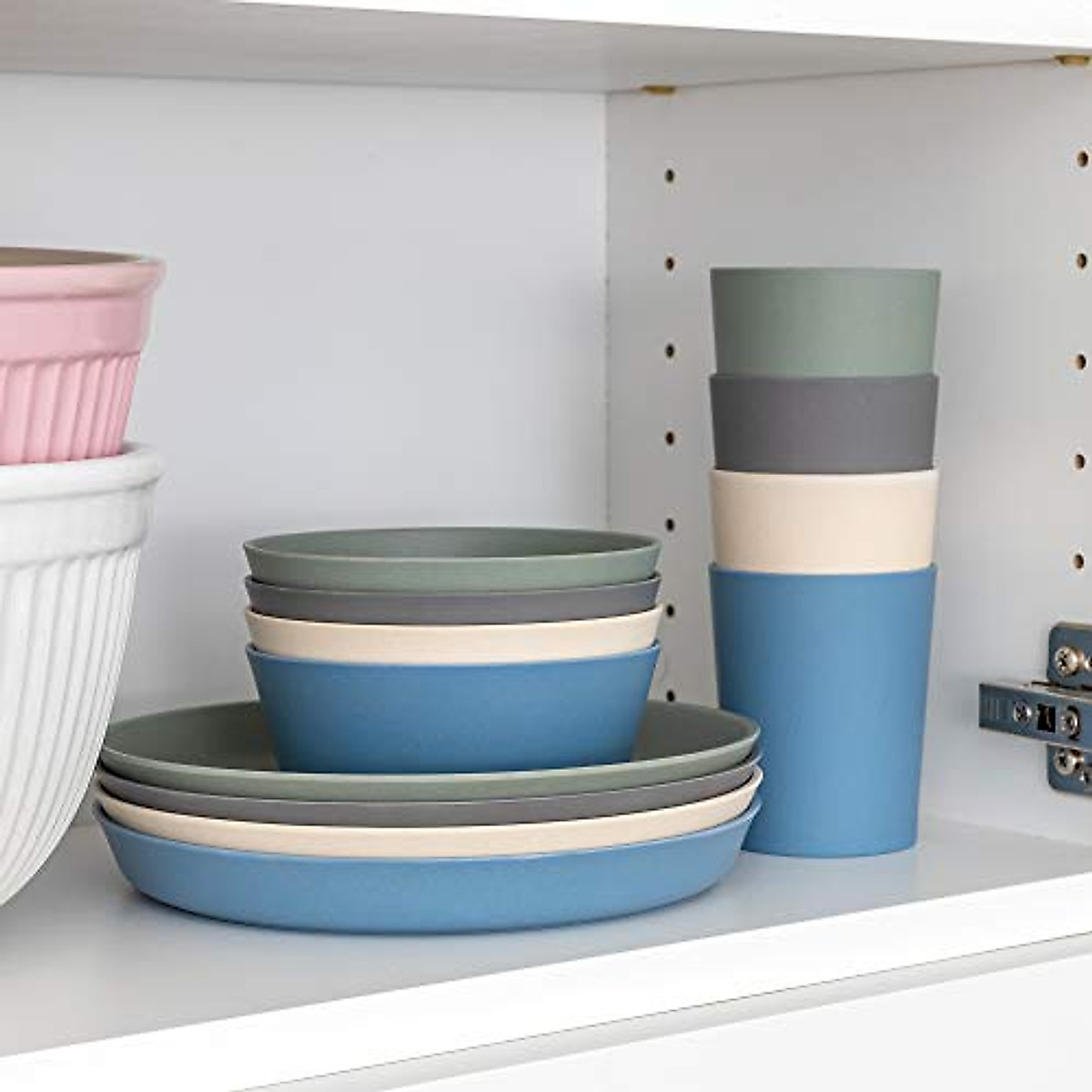 WeeSprout Bamboo Kids Bowls, Set of Four 10 oz Kid-Sized Bamboo Bowls, Dishwasher Safe Kid Bowls (Blue, Green, Gray, & Beige)