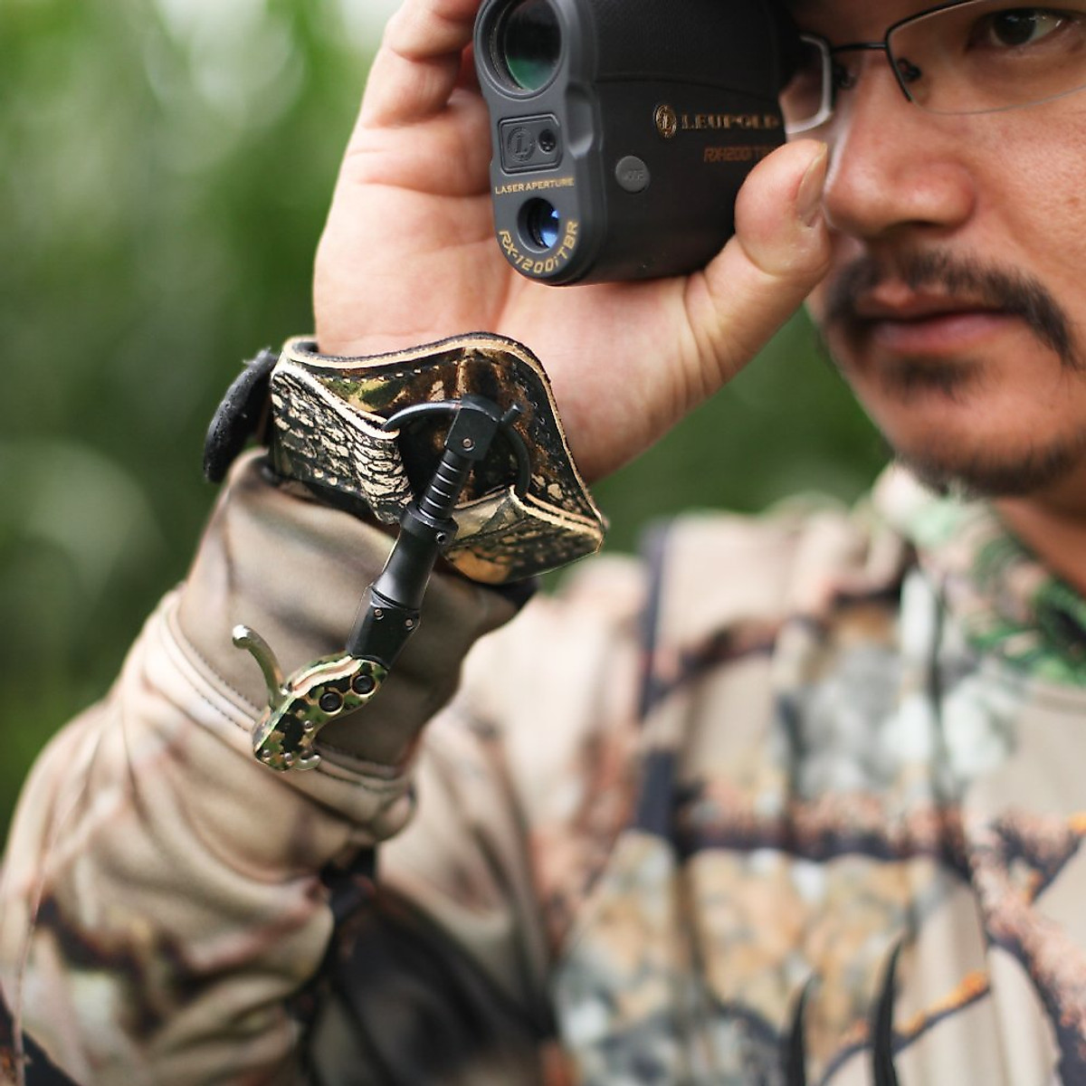 Tru-Fire Hardcore Buckle Foldback Archery Release + Flambeau Outdoors Safe Shot Bow Case