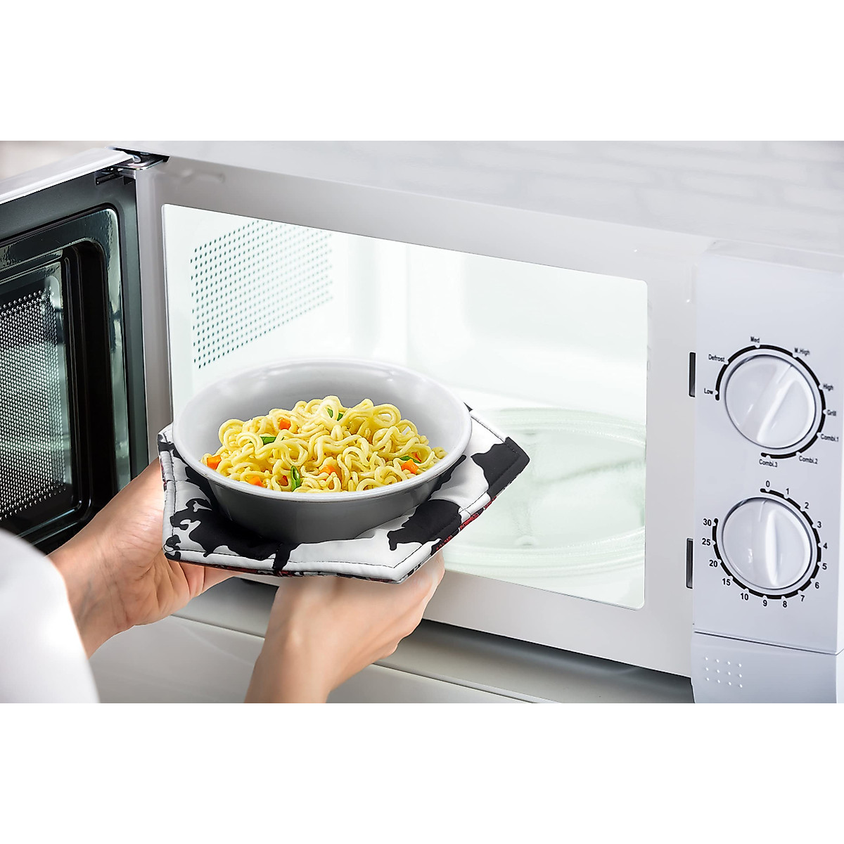 Cow Print Kitchen Microwave Bowl Holders 2 Pack for Hot Food Set of Bowl Potholders Soup Bowl Cozy Bowl Hot Pads Hot Bowl Holder Multipurpose Hot Heat Proof Plate Holder Pot Holders for Bowls