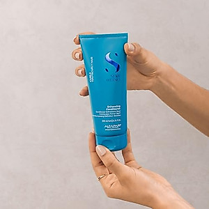 Alfaparf Milano Semi Di Lino Curls Enhancing Hair Conditioner - Color Safe Conditioner to Hydrate, Detangle & Nourish Wavy and Curly Hair - Vegan Conditioner for Frizz Control (6.76 Fl Oz / 200 ml)