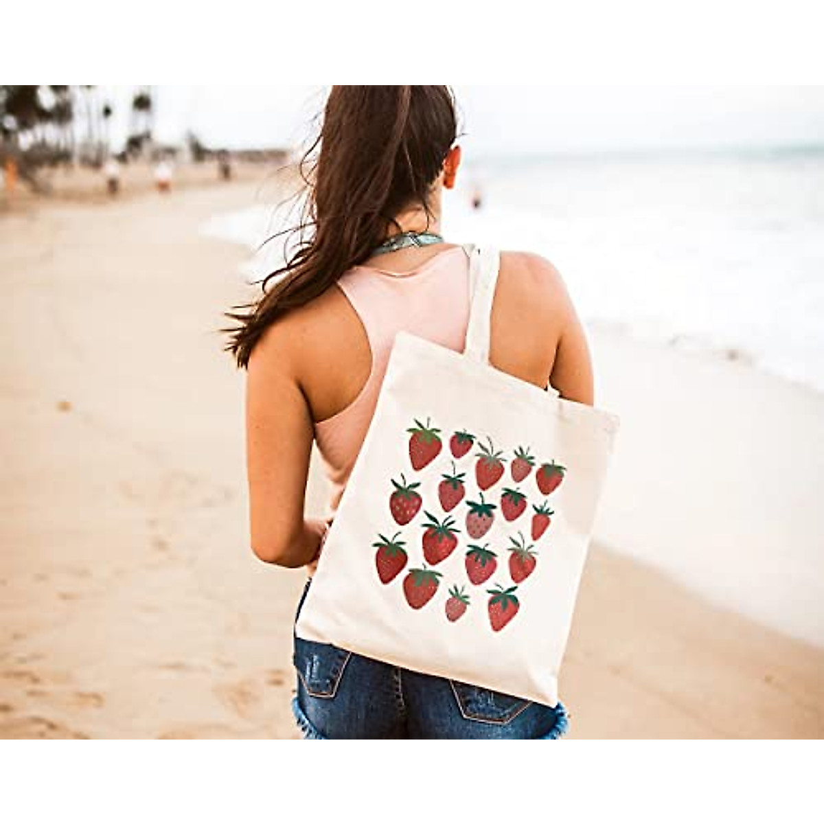 GXVUIS Strawberry Canvas Tote Bag for Women Aesthetic Reusable Grocery Shoulder Bags for Shopping Travel Gift for Girls White