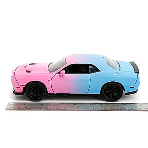 Pink Slips 1:24 2015 Dodge Challenger SRT Hellcat Die-Cast Car, Toys for Kids and Adults(Light Blue/Pink)