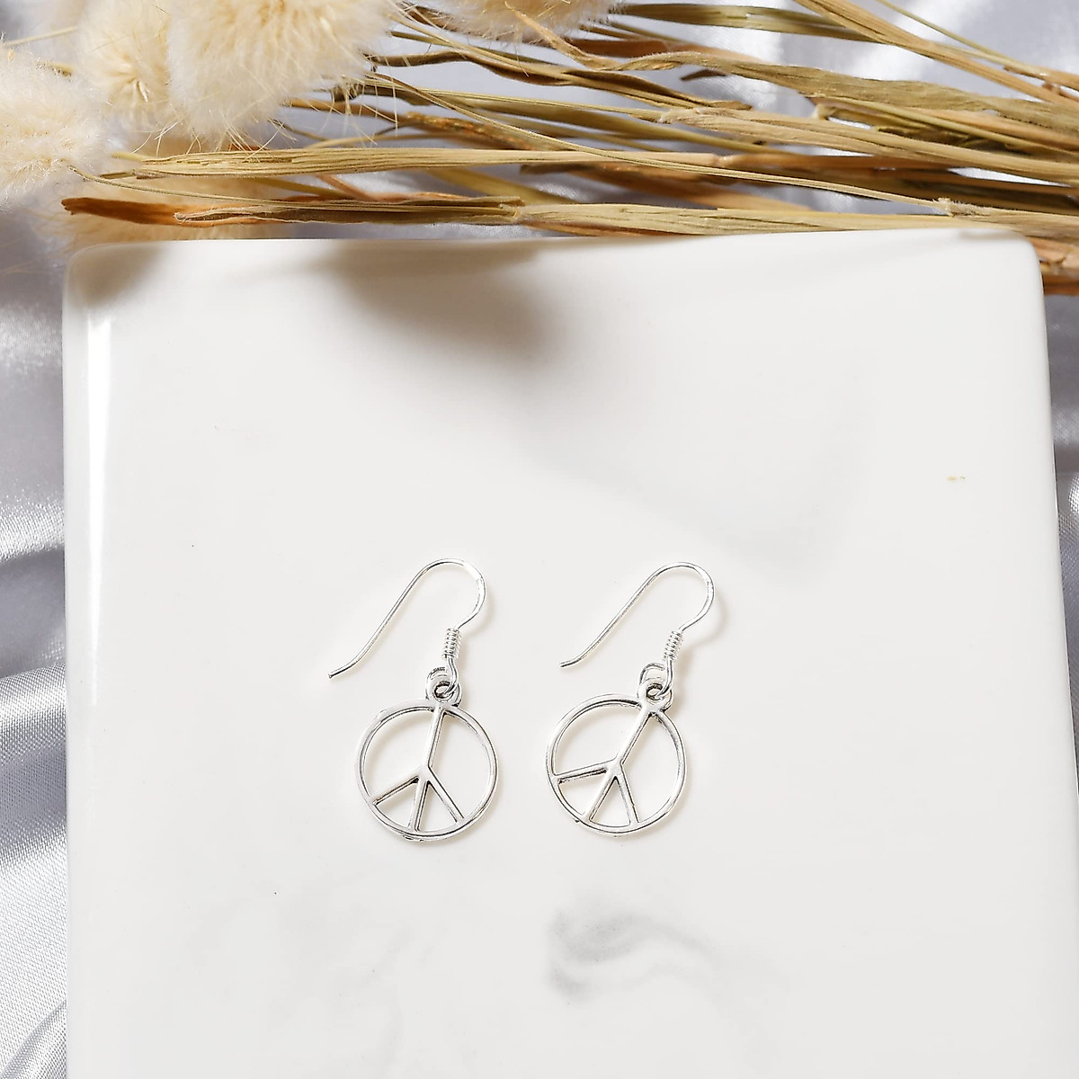 AeraVida 925 Sterling Silver Peace Symbol Dangle Earrings | Minimalist Fashion Earrings for Women