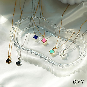 QVY Dainty Four Leaf Clover Necklace for Women 18K Gold Plated Black Onyx Lucky Clover Pendant Charm Nacre Jewelry Christmas Gifts for Mom [CVN-BK-G]