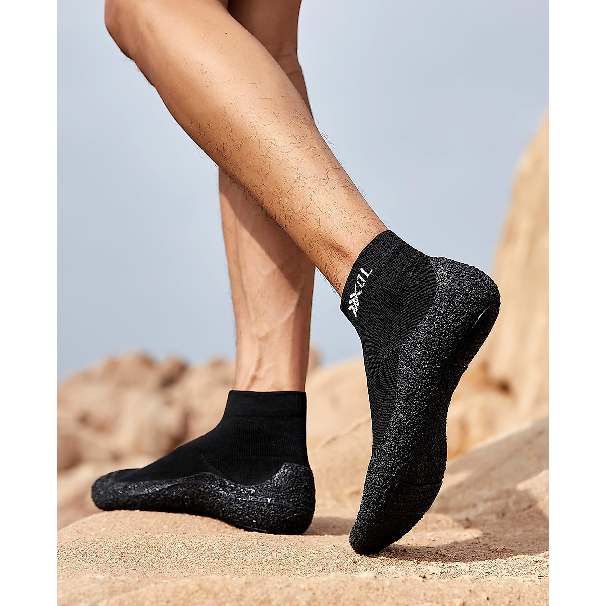 ALEADER Wide Minimalist Barefoot Shoes for Men Women Fitness Cross-Trainer Workout Shoes Wide Toe Box Gym Shoes Black Size 8