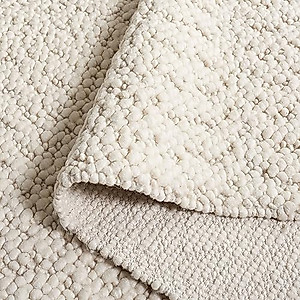 SAFAVIEH Natura Collection Area Rug - 4' x 6', Ivory, Handmade Textured Wool, Ideal for The Living Room, Bedroom, Dining Room (NAT621A-4)