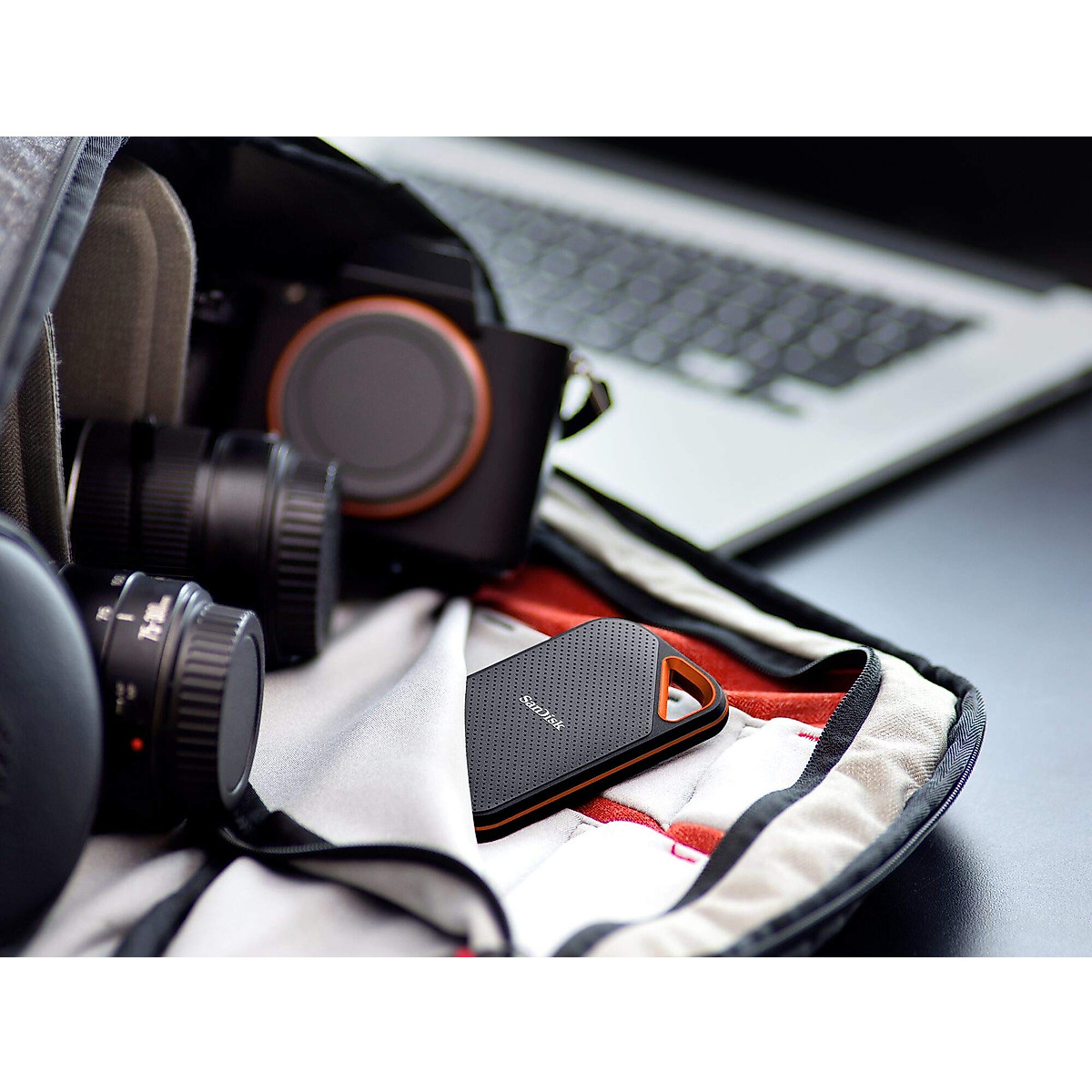 SanDisk 2TB Extreme PRO Portable External SSD - Up to 1050MB/s - USB-C, USB 3.1 - SDSSDE80-2T00-G25