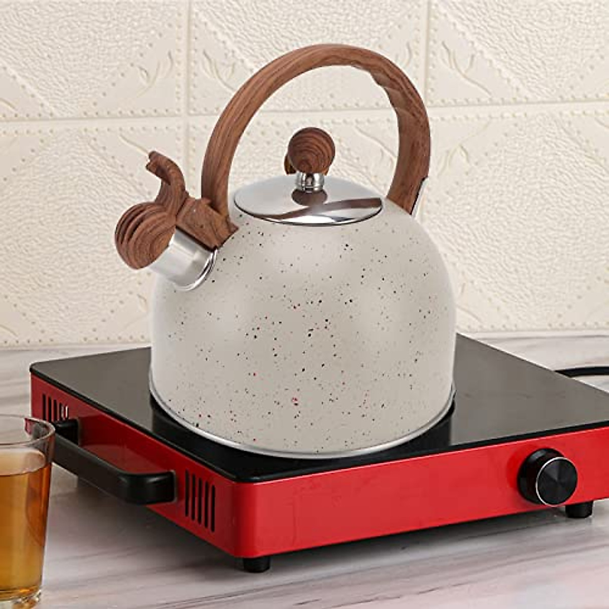Stovetop Kettle, Whistling Kettle 2.5L Capacity Stainless Steel Stovetop Teapot for Water Boiling (Beige)