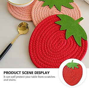 Hemoton 2 pcs Pot Holders Cloth Trivets Strawberry Shaped Cotton Thread Kitchen Table Mats Hot Pads Heat Resistant Coasters for Cooking Baking Table Decorations