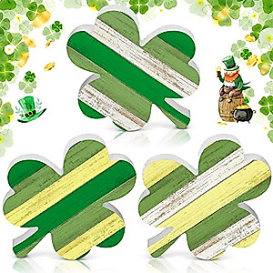 3 Pcs Farmhouse St Patrick's Day Table Wooden Signs Rustic Lucky Shamrock Table Wooden Signs Green White Yellow Stripe Clover Freestanding Irish Themed Tabletop Decorations for Desk Home Party