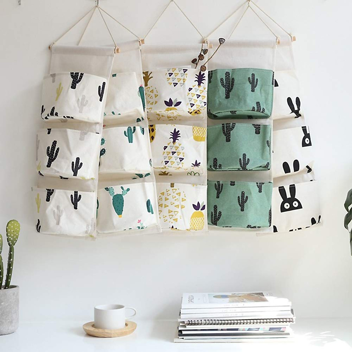 Cactus Pineapple Hanging Storage Bag Cotton Linen Wall Door Closet Wall Storage Organiser with 3 Pockets