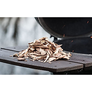 Big Green Egg 100 % Natural Smoking Wood Chips 2.9 L (Pecan)