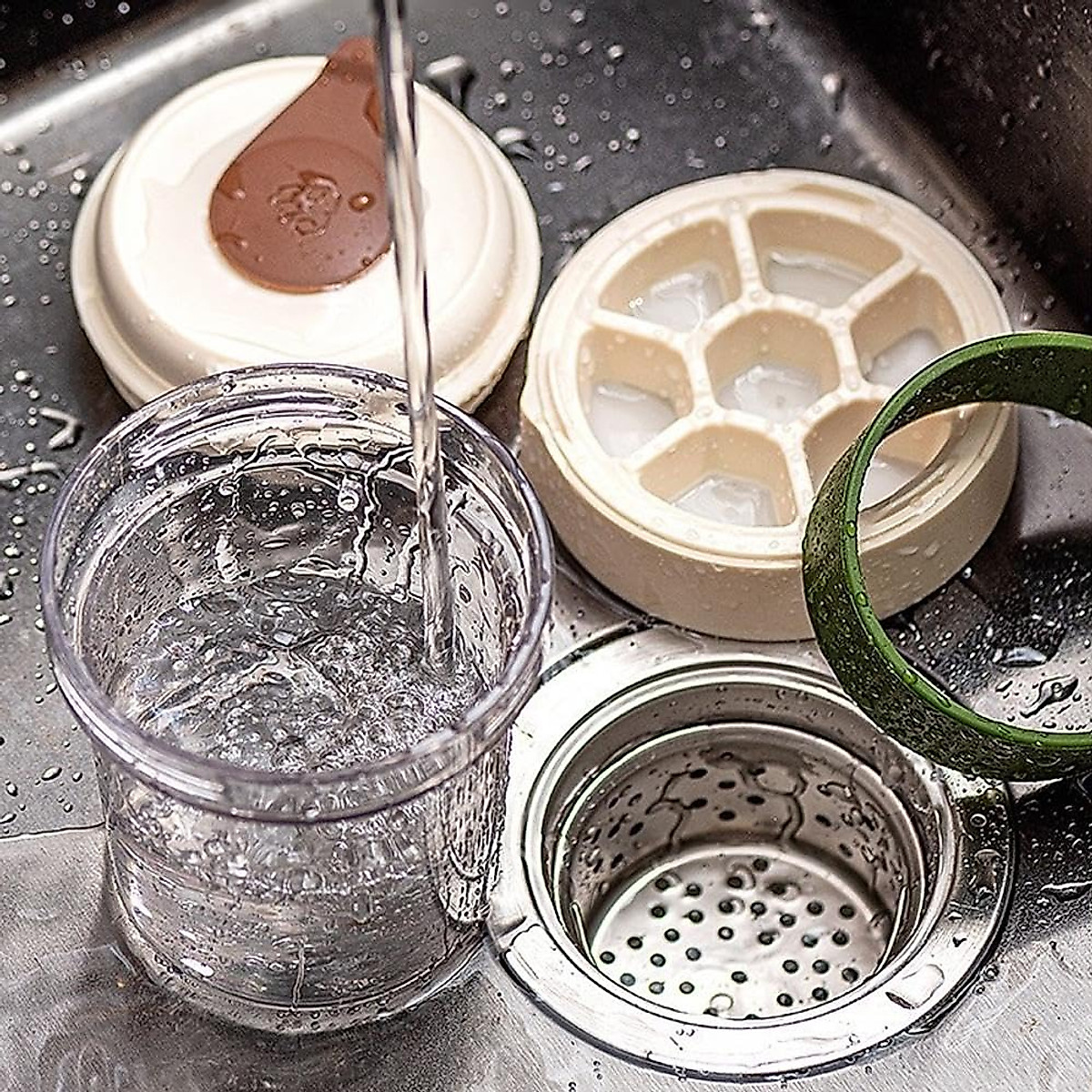 Insulated Reusable Iced Coffee Cup,Portable Insulated Tea Iced Cup Maker with Airtight Lid,Leakproof Drinking Tumbler, Dishwasher Safe, Reusable Bottle for Soda Beer Water (3 ice Cubes)