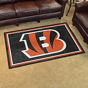FANMATS 6568 Cincinnati Bengals 4ft. x 6ft. Plush Area Rug