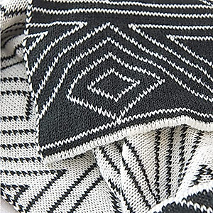 Queenshin 100% Cotton Black and White Geometric Knit Throw, Lightweight Cozy Fluffy Bed Sofa Knitted Blanket 50 * 70 Inch