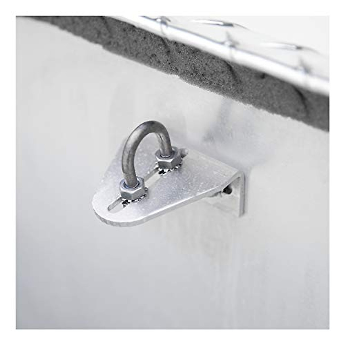 UWS SL-69-LP-R 69" Low Profile Single Lid Crossover Truck Box with Secure Lock Handles and Rails