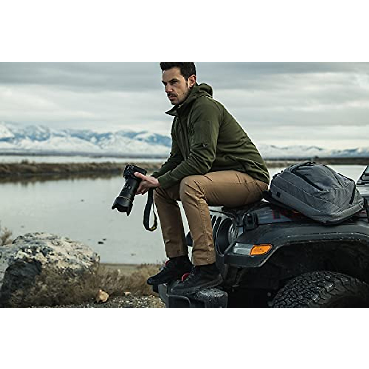 Vertx Commuter 2.0 Sling Pack, Cinder Block/Mojave Sun