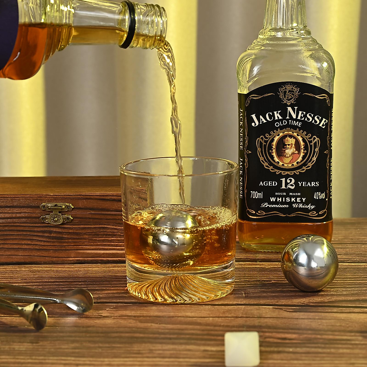 EooCoo Whiskey Stones Gift Set with 2 Pcs Stones and Box, Stocking Stuffers for Him, Reusable Ice Ball for Drinking, Christmas Gift for Men Whiskey Lovers, Bourbon, Cognac, Scotch, Gin, Wine Beverage