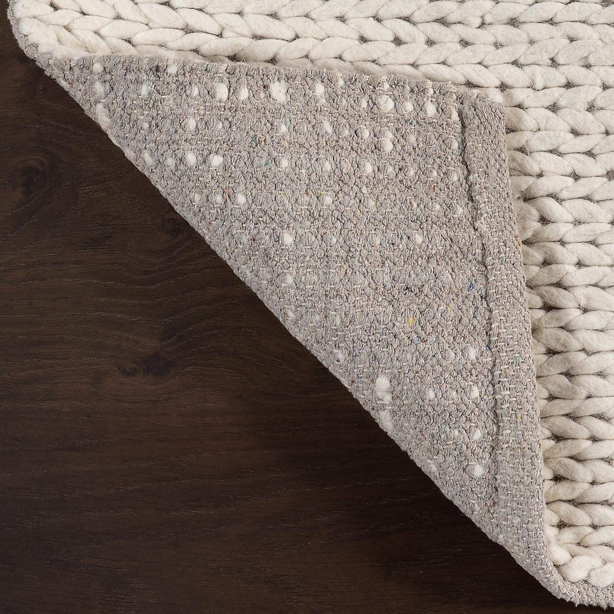 nuLOOM Caryatid Handwoven Solid Wool Area Rug, 6' x 9', Off-white