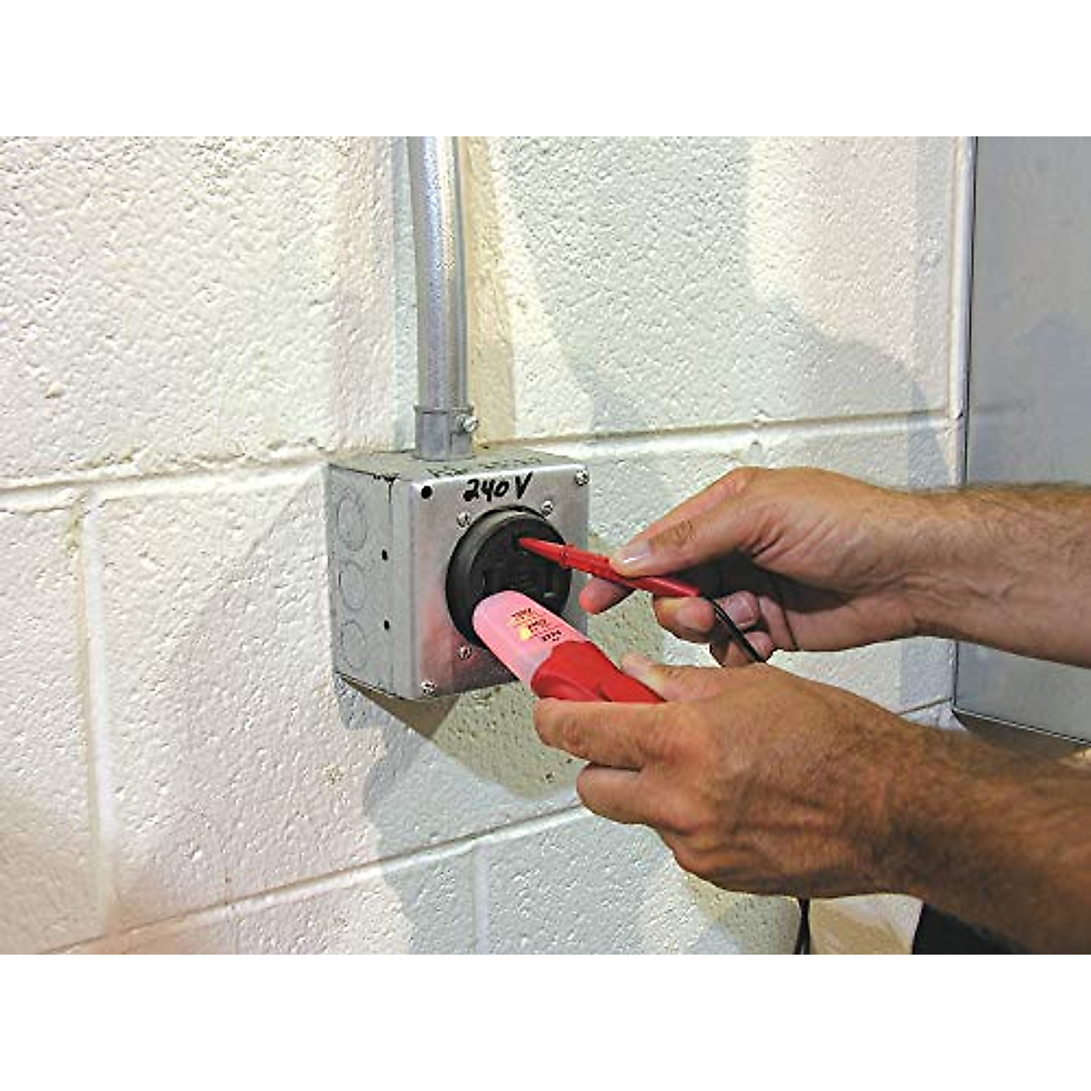 GB Gardner Bender GET-3213 3 Range Voltage Tester