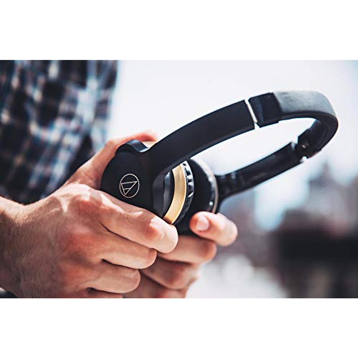 Audio-Technica ATH-AR3BTBK SonicFuel Bluetooth Wireless On-Ear Headphones with Mic & Control, Black