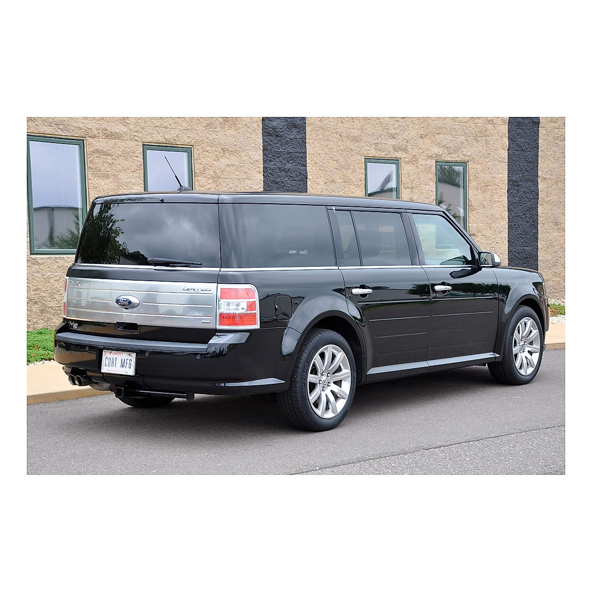 CURT 13551 Class 3 Trailer Hitch, 2-Inch Receiver, Fits Select Ford Flex