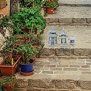 generic 3Pcs Mini Pagoda Statue Japanese Style Pagoda Lantern Mini Fairy Decor for Garden Patio Micro Landscape Yard Bonsai