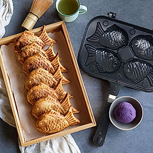 Taiyaki Pan, Japanese Non Stick Fish Shaped Pancake Double Baking Pan with Handle, Waffle Cake Maker Pan for Home DIY Cooking Party Dessert, Cook Up to 4 Pastry Dough